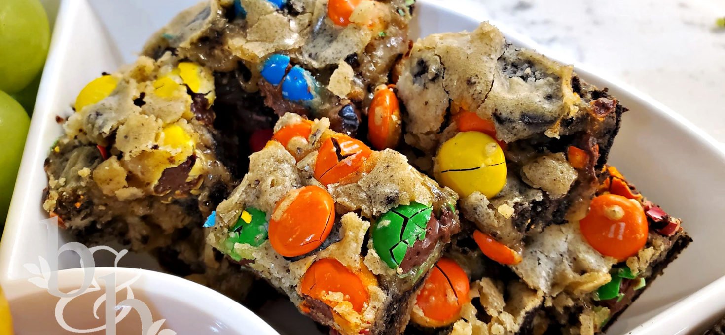 M&M Oreo Bars - Biscuits and Basil